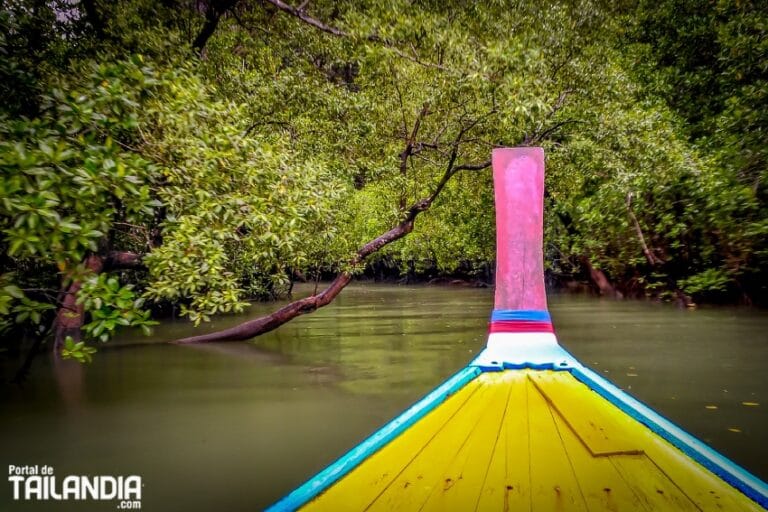 Bahía de Phang Nga en el sur de Tailandia